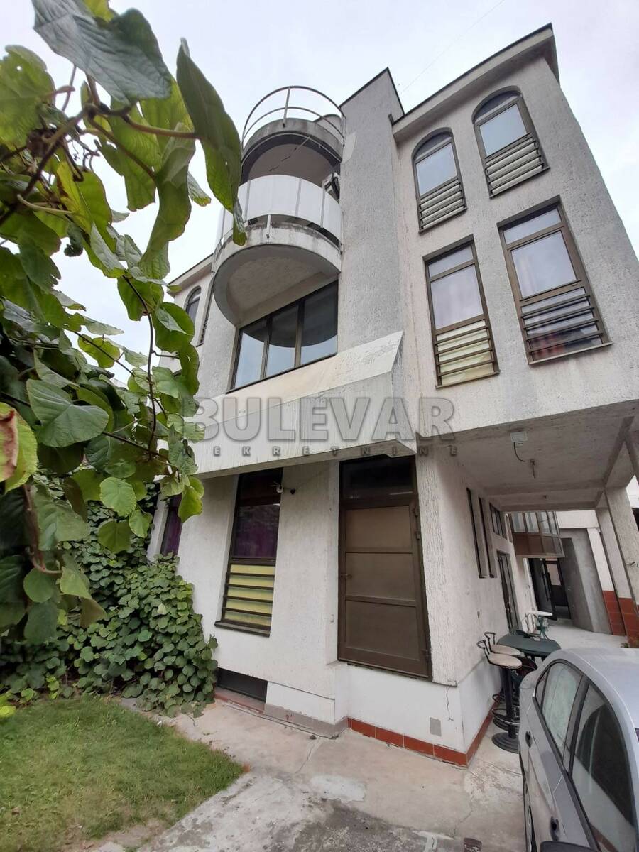 Kuća, Kragujevac - Centar | Izdavanje · 570m² · 5.700€