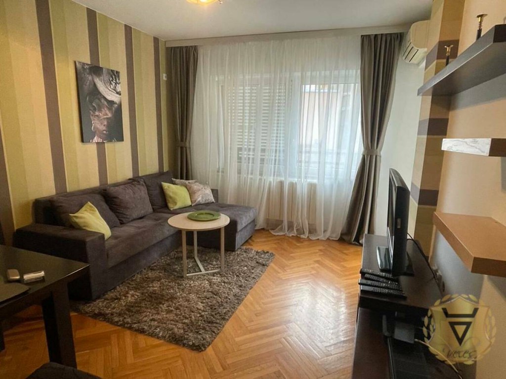 Jednoiposoban stan, Beograd - Dorćol | Izdavanje · 40m² · 750€