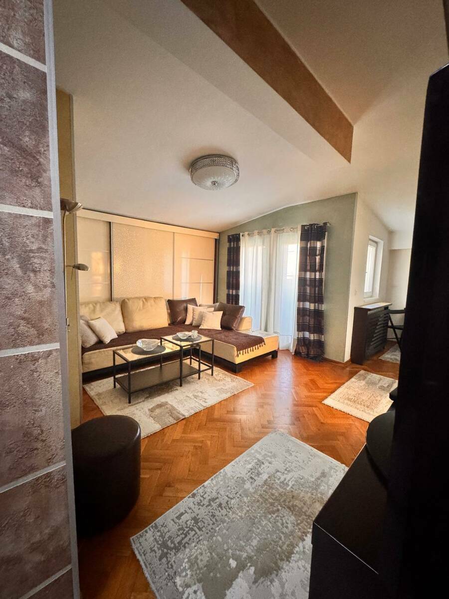 Dvosoban stan, Beograd - Juzni Bulevar | Izdavanje · 65m² · 800€
