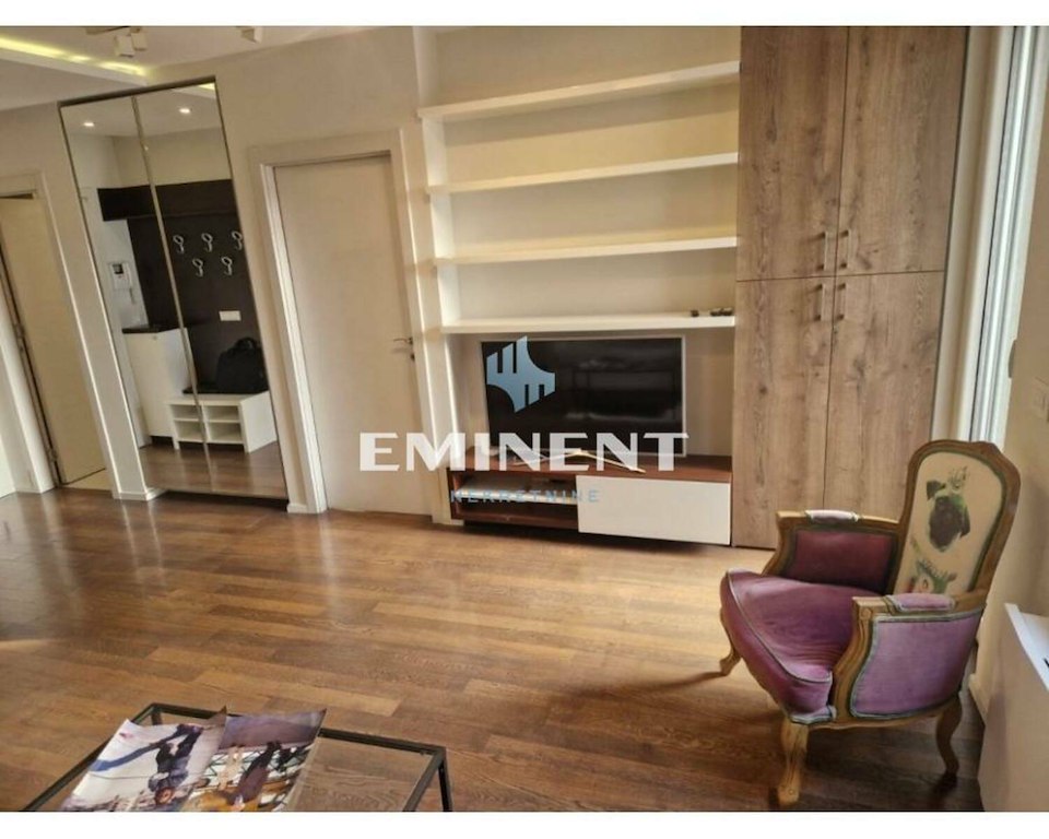 Dvosoban stan, Beograd – Slavija | Izdavanje · 52m² · 900€