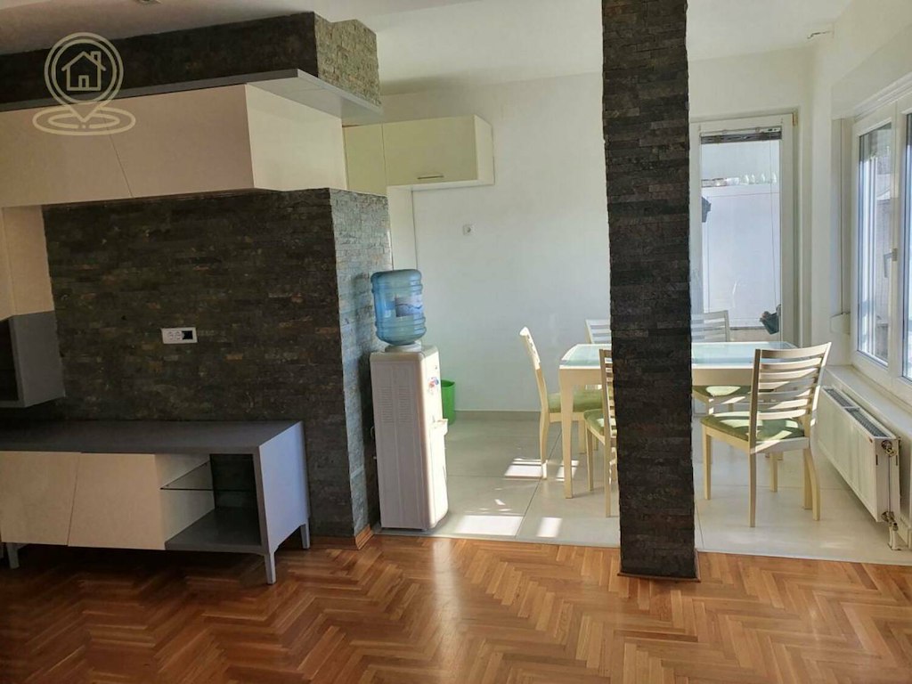 Stan, Novi Sad | Izdavanje · 110m² · 800€