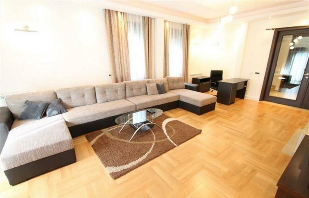 Stan, Beograd - Senjak | Izdavanje · 200m² · 2.700€