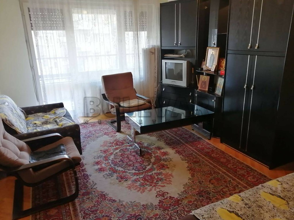 Trosoban stan, Niš - Pravni fakultet | Izdavanje · 86m² · 400€