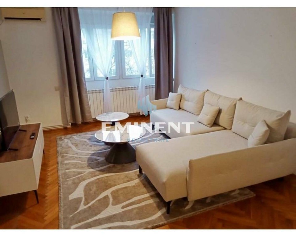 Dvosoban stan, Beograd - Skupština | Izdavanje · 62m² · 850€