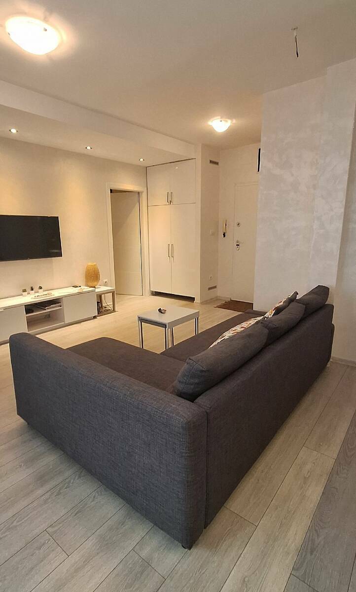 Dvosoban stan, Beograd - Kalenic Pijaca | Izdavanje · 41m² · 950€