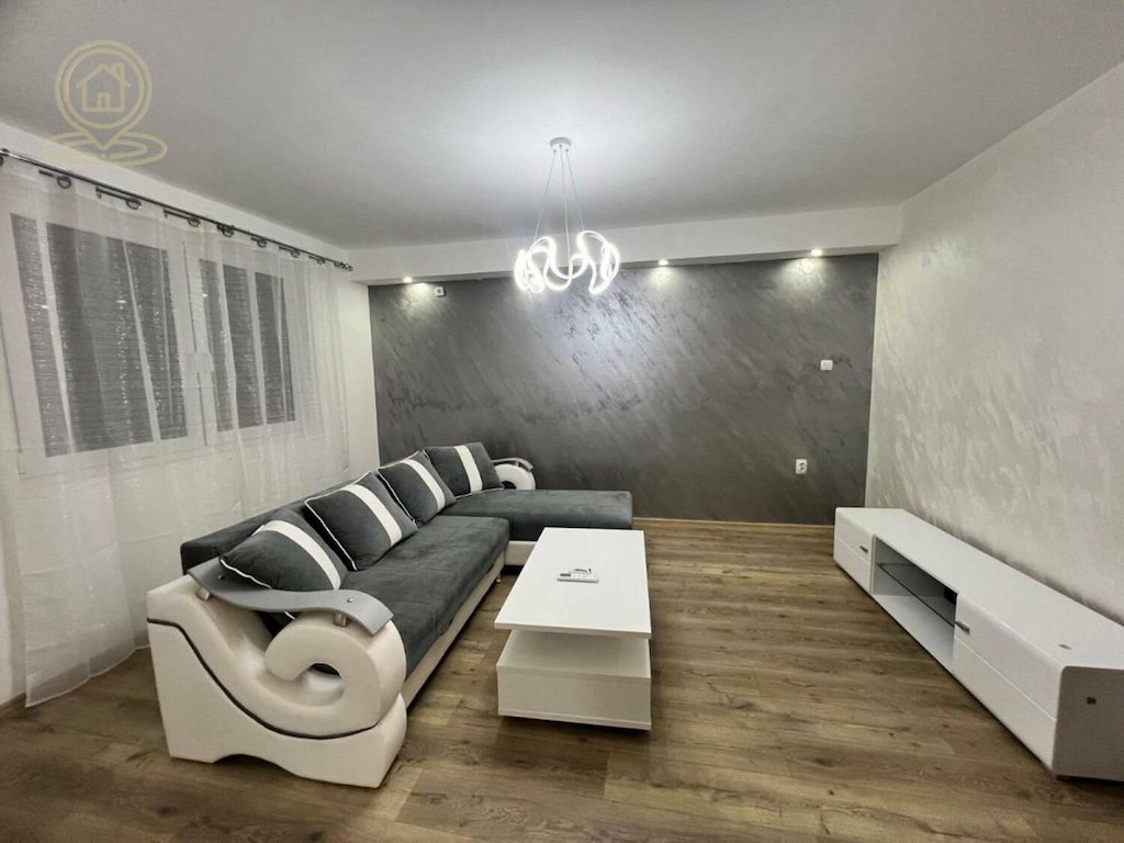 Trosoban stan, Niš - Vrežina | Izdavanje · 75m² · 450€
