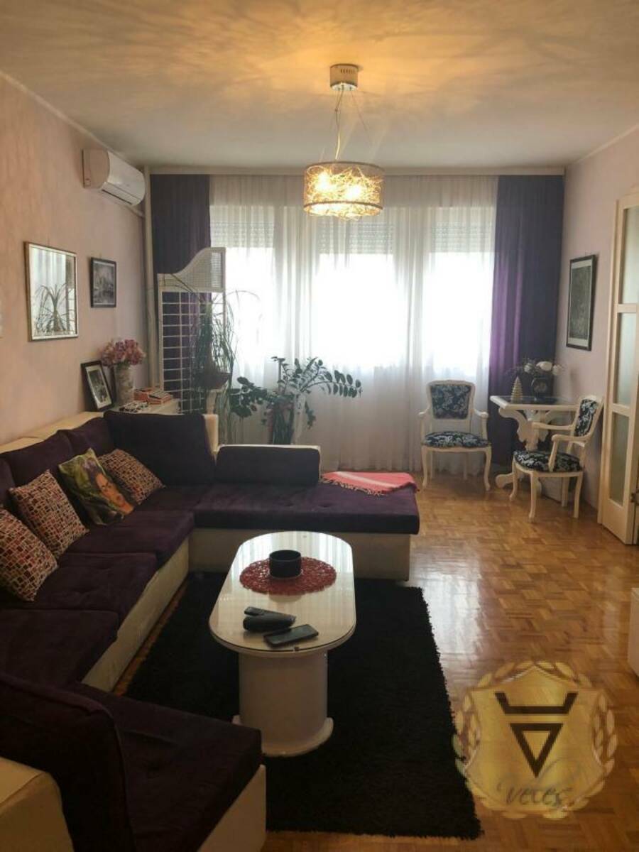Trosoban stan, Beograd - Bežanijska kosa 3 | Izdavanje · 85m² · 700€