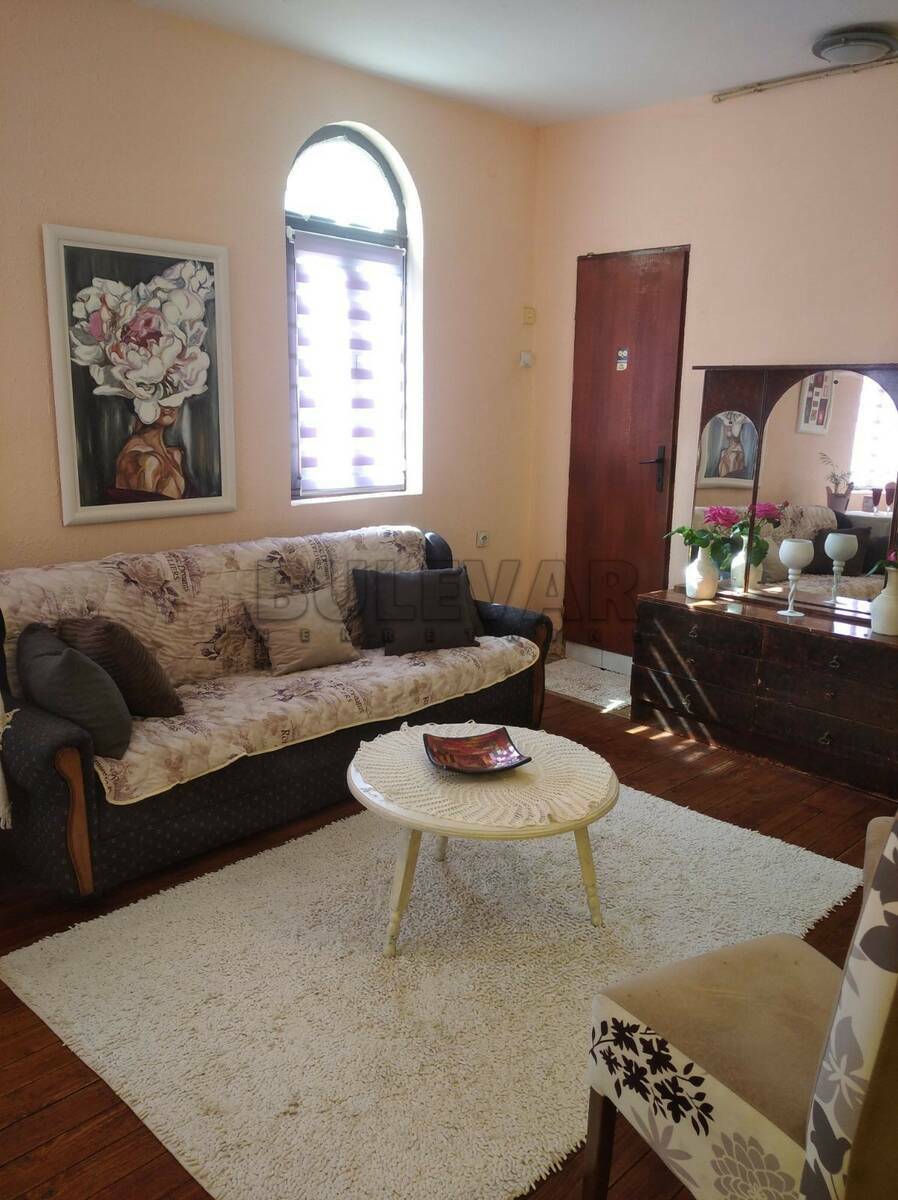 Jednoiposoban stan, Niš - Kičevo | Izdavanje · 45m² · 250€