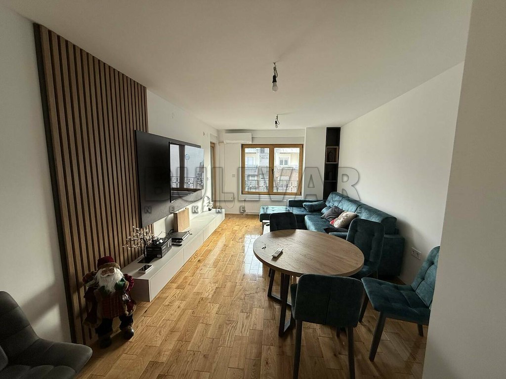 Jednoiposoban stan, Niš - Centar | Izdavanje · 60m² · 650€