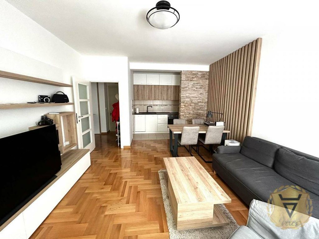 Dvosoban stan, Beograd - Slavija | Izdavanje · 50m² · 830€
