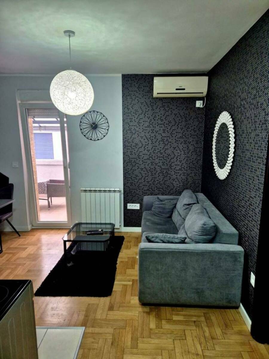 Jednoiposoban stan, Beograd – Lekino Brdo | Izdavanje · 30m² · 500€