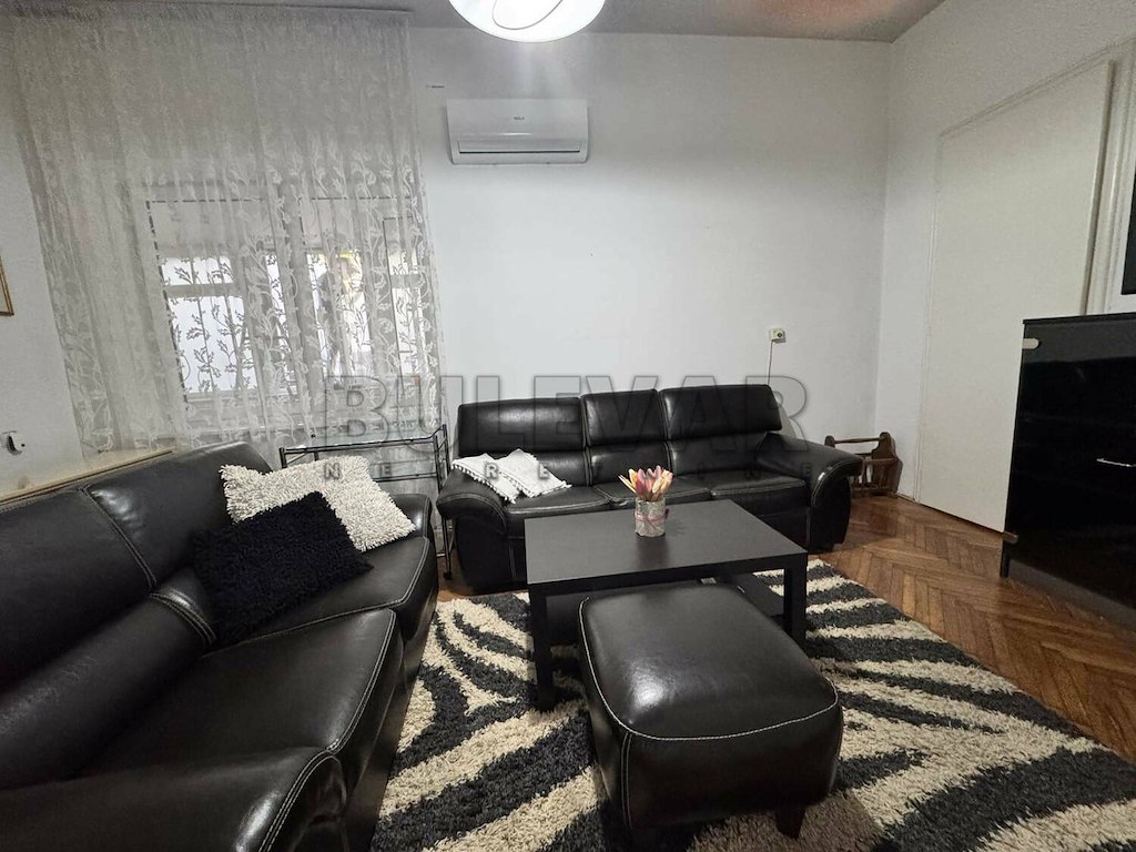 Dvoiposoban stan, Niš - Centar | Izdavanje · 93m² · 550€