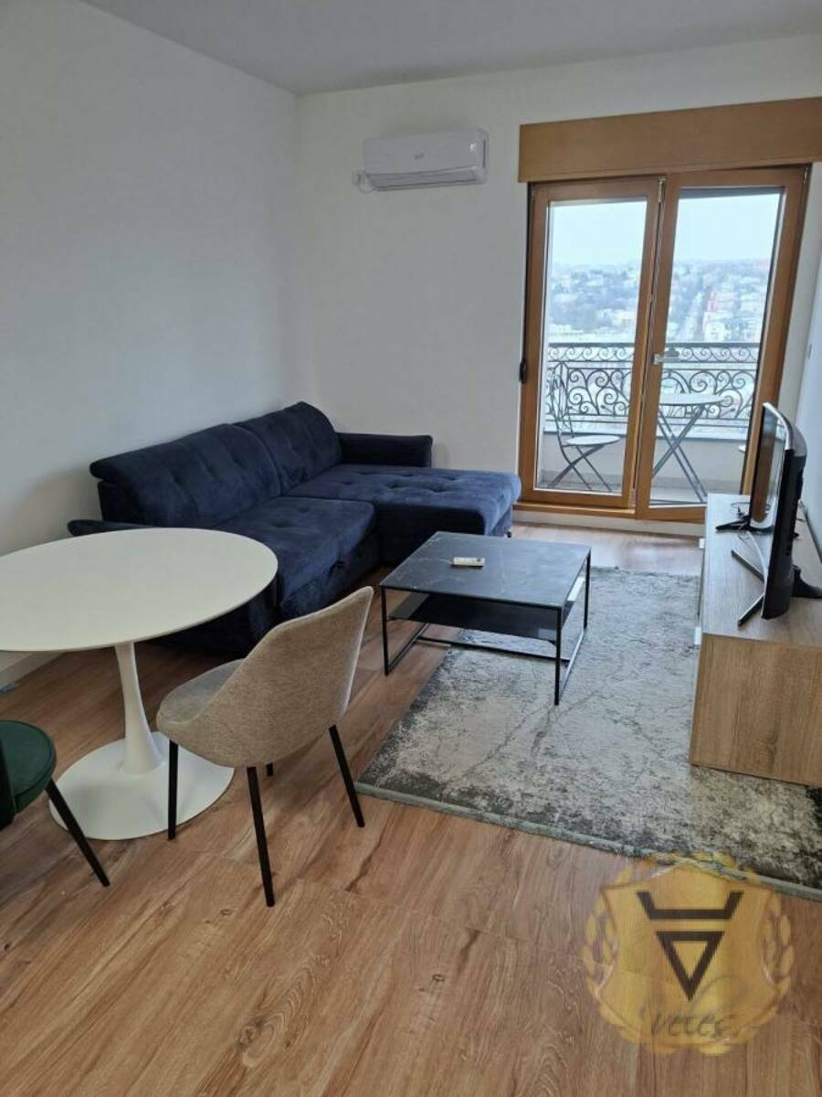 Jednoiposoban stan, Beograd - Trošarina | Izdavanje · 42m² · 700€