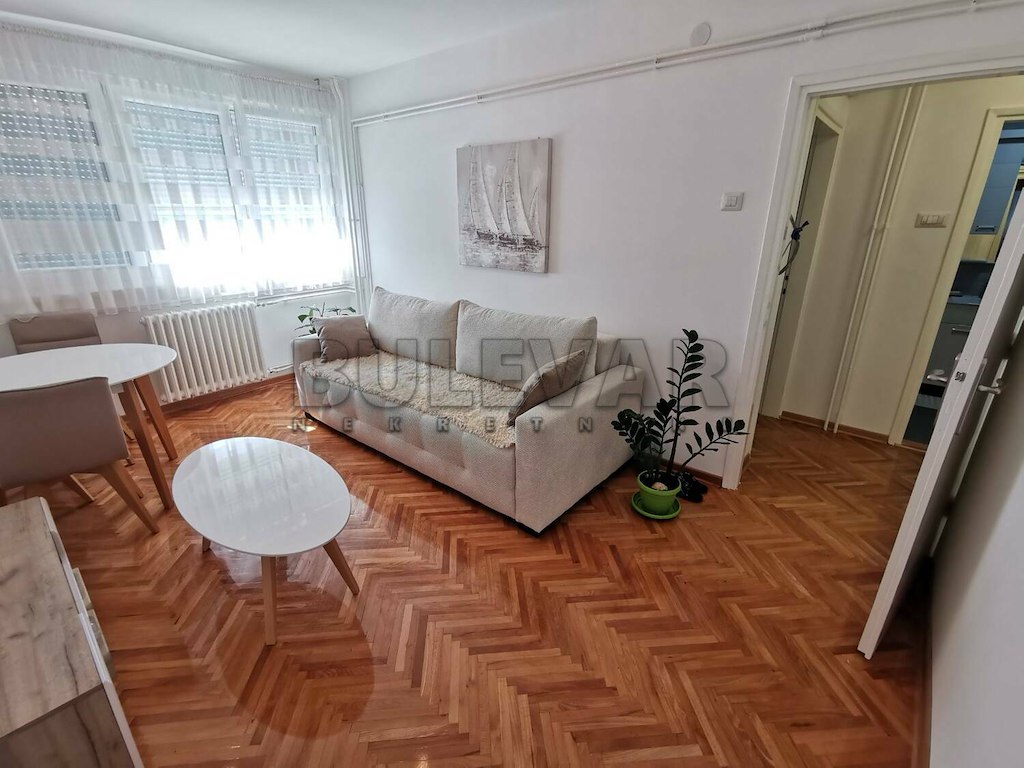 Jednosoban stan, Niš - Centar | Izdavanje · 45m² · 390€