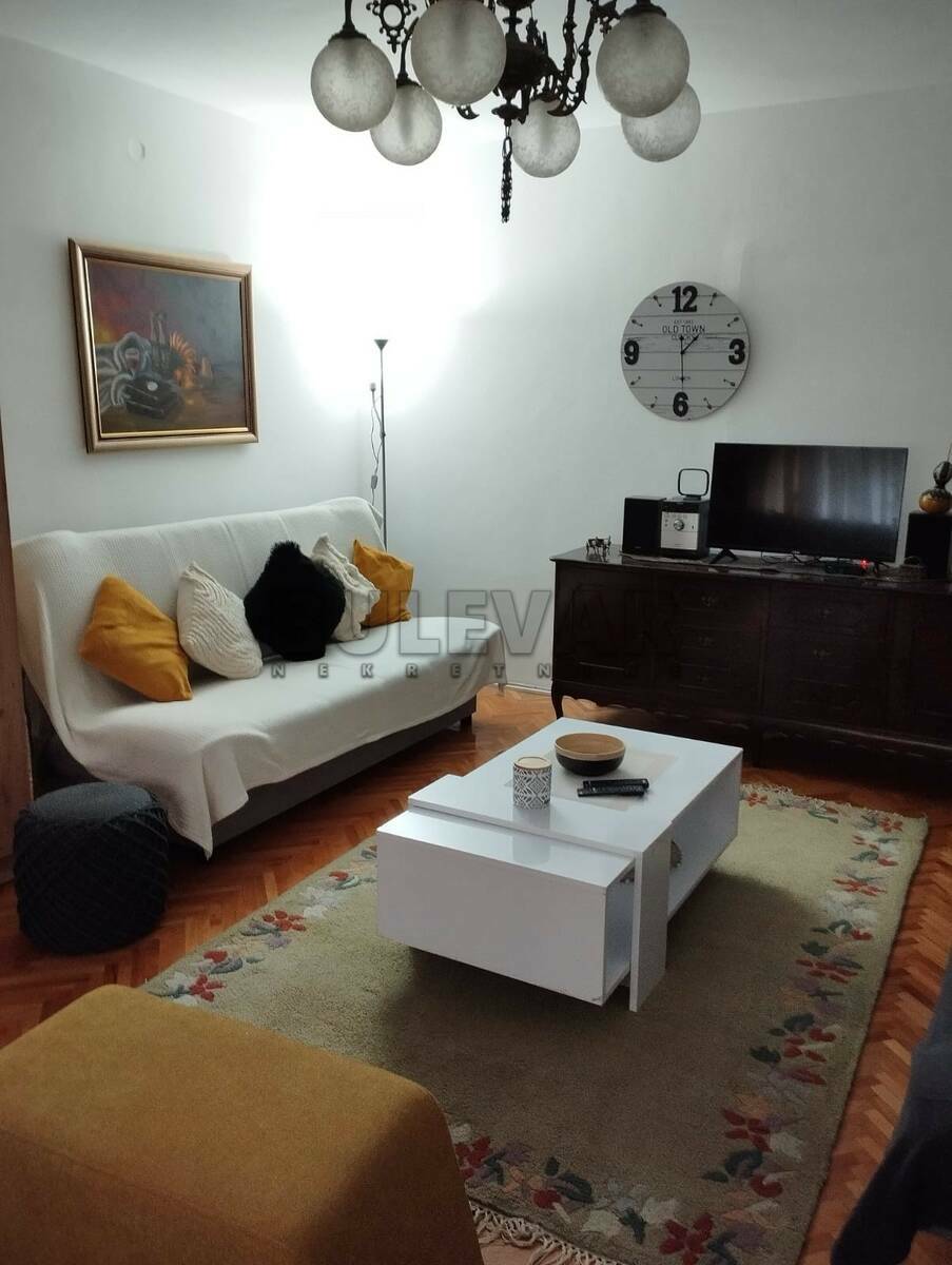 Trosoban stan, Niš - Pravni fakultet | Izdavanje · 67m² · 450€