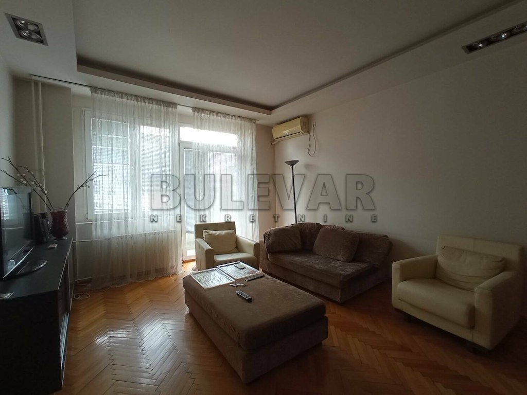 Troiposoban stan, Niš - Centar | Izdavanje · 105m² · 550€
