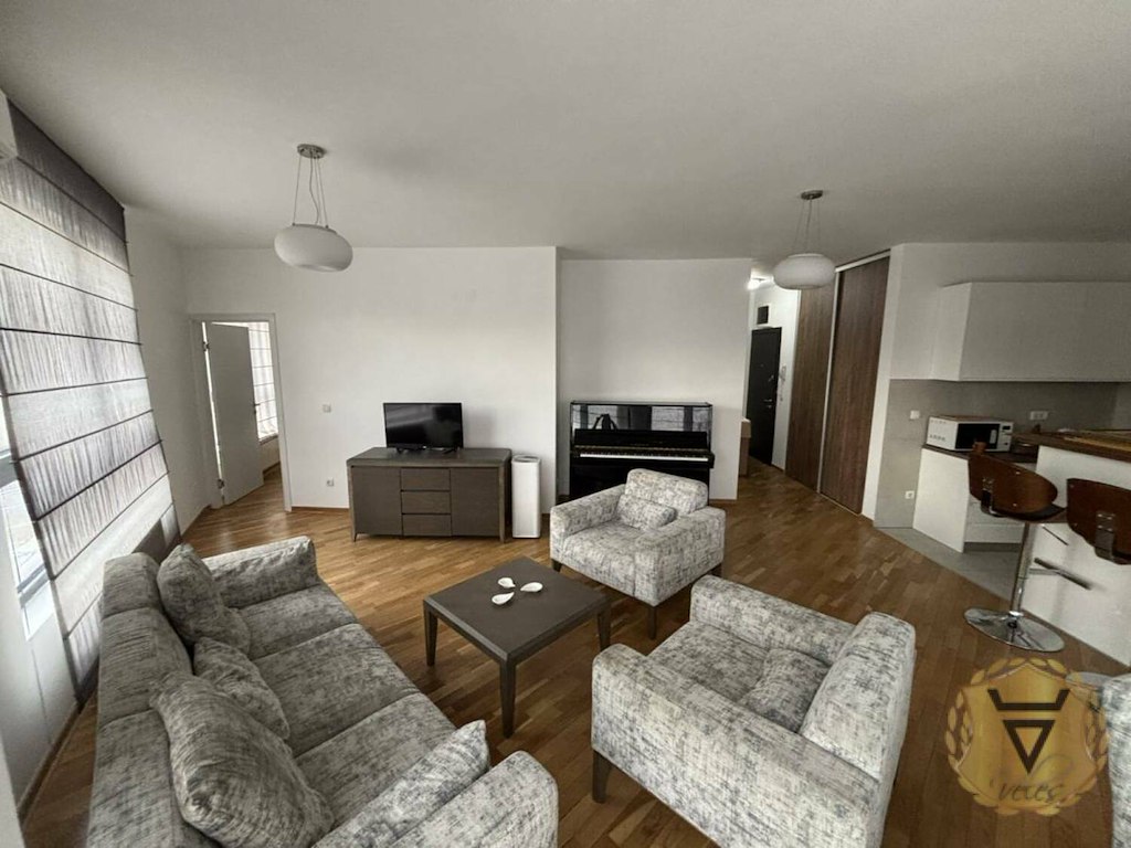 Dvoiposoban stan, Beograd - Kalenić | Izdavanje · 75m² · 1.100€