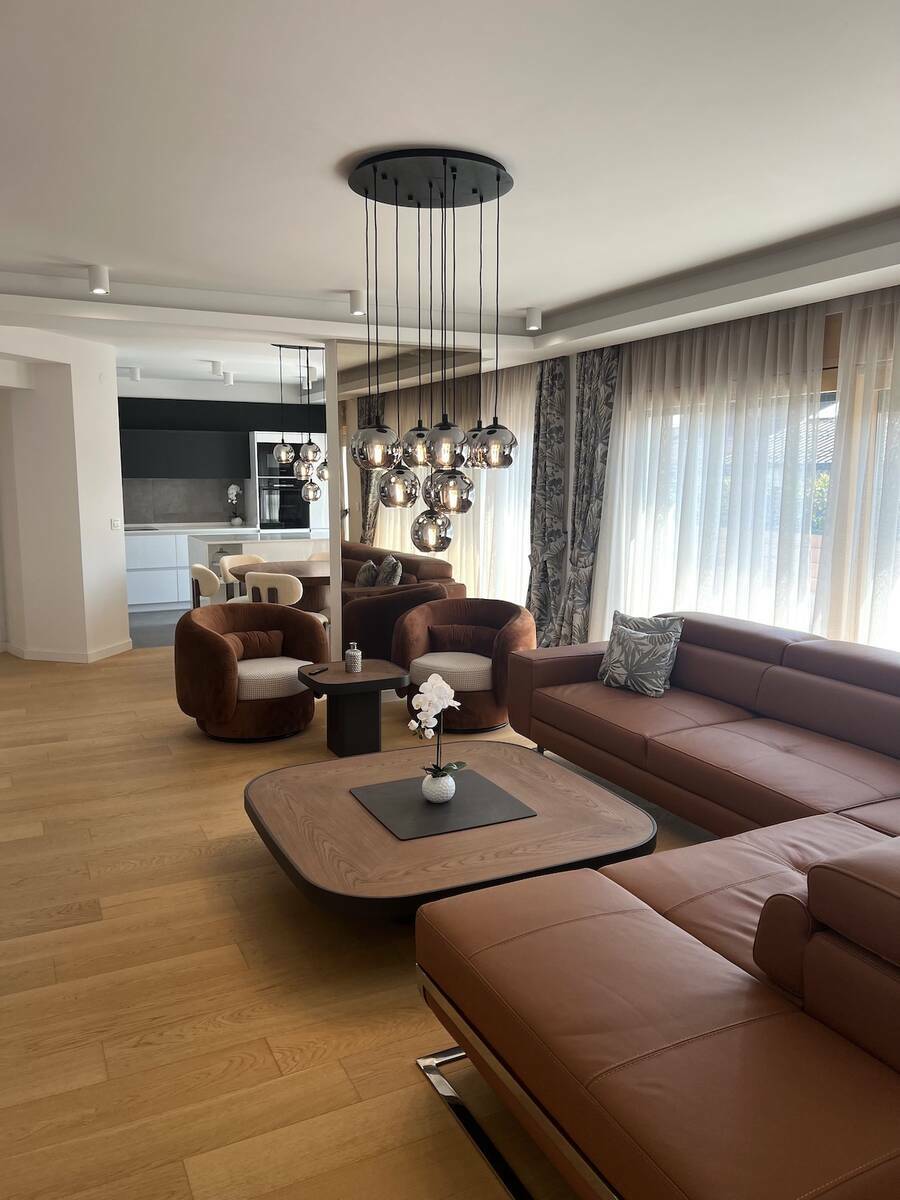 Cetvorosoban stan, Beograd - Hram Svetog Save | Izdavanje · 205m² · 3.300€