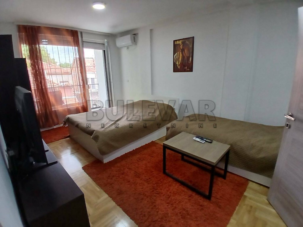 Trosoban stan, Niš - Centar | Izdavanje · 95m² · 950€