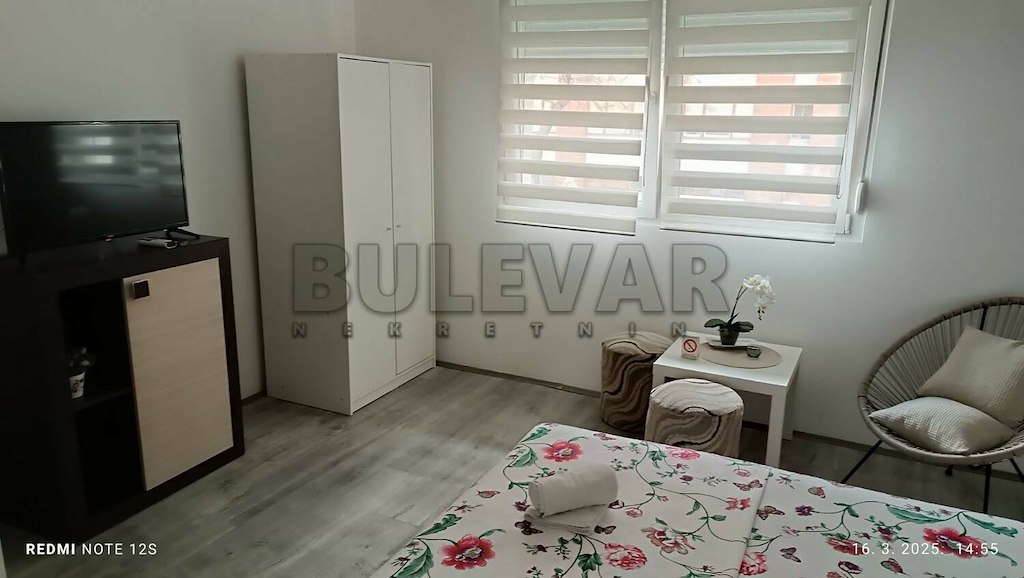 Garsonjera, Niš - Bulevar Nemanjića Zona 1 | Izdavanje · 20m² · 450€