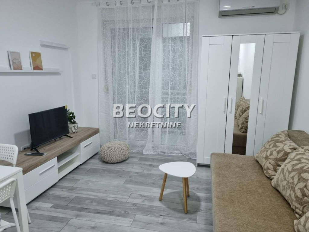 Jednosoban stan, Novi Sad | Izdavanje · 26m² · 350€