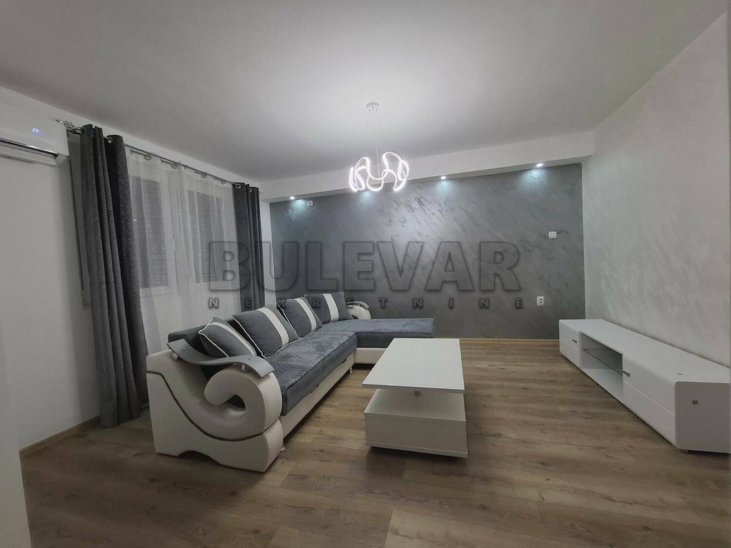 Dvoiposoban stan, Niš - Donja Vrežina | Izdavanje · 76m² · 400€