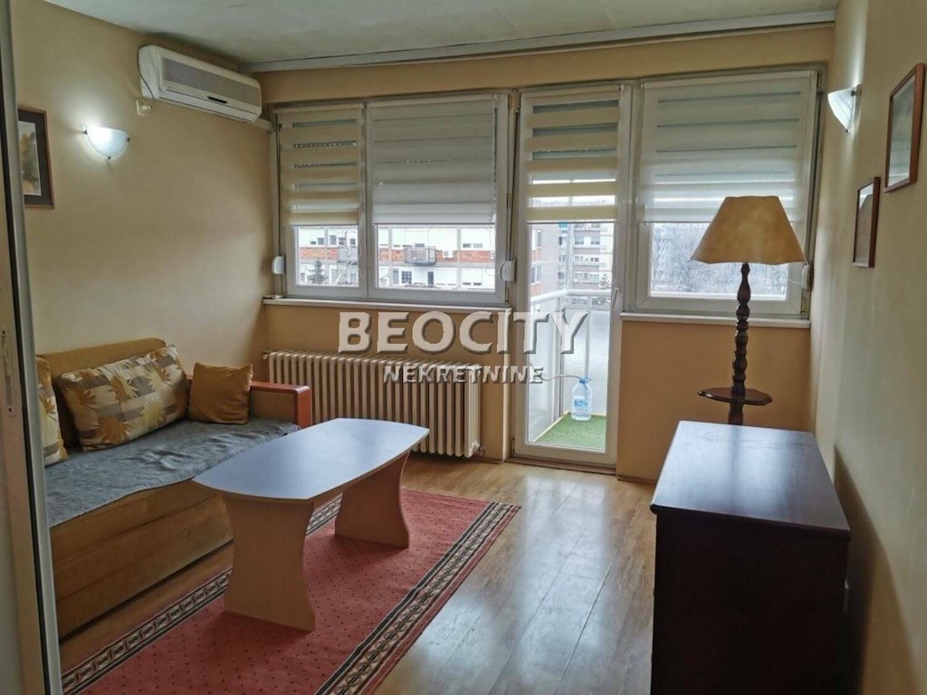 Dvosoban stan, Beograd - Blok 11 C (stari Merkator) | Izdavanje · 50m² · 600€