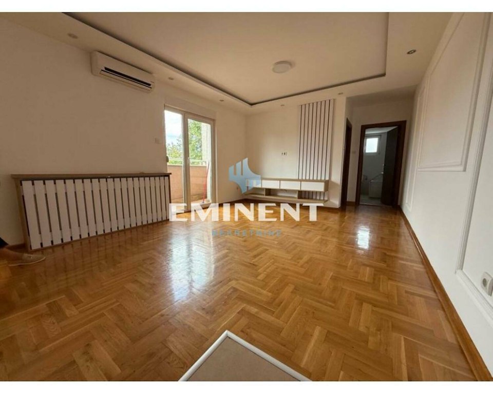 Stan, Beograd - Prvomajska | Izdavanje · 126m² · 950€
