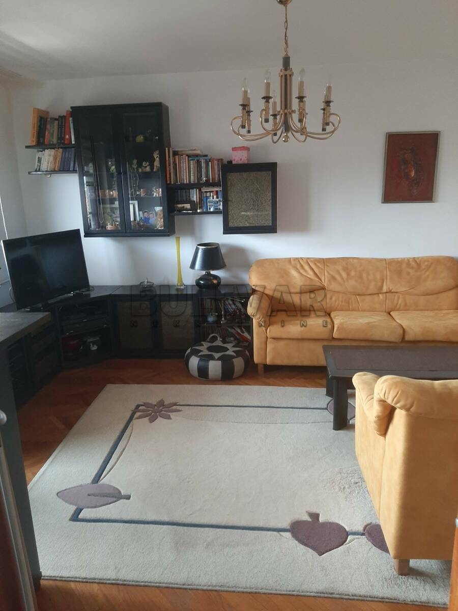 Dvoiposoban stan, Niš - Bulevar Nemanjića | Izdavanje · 79m² · 380€