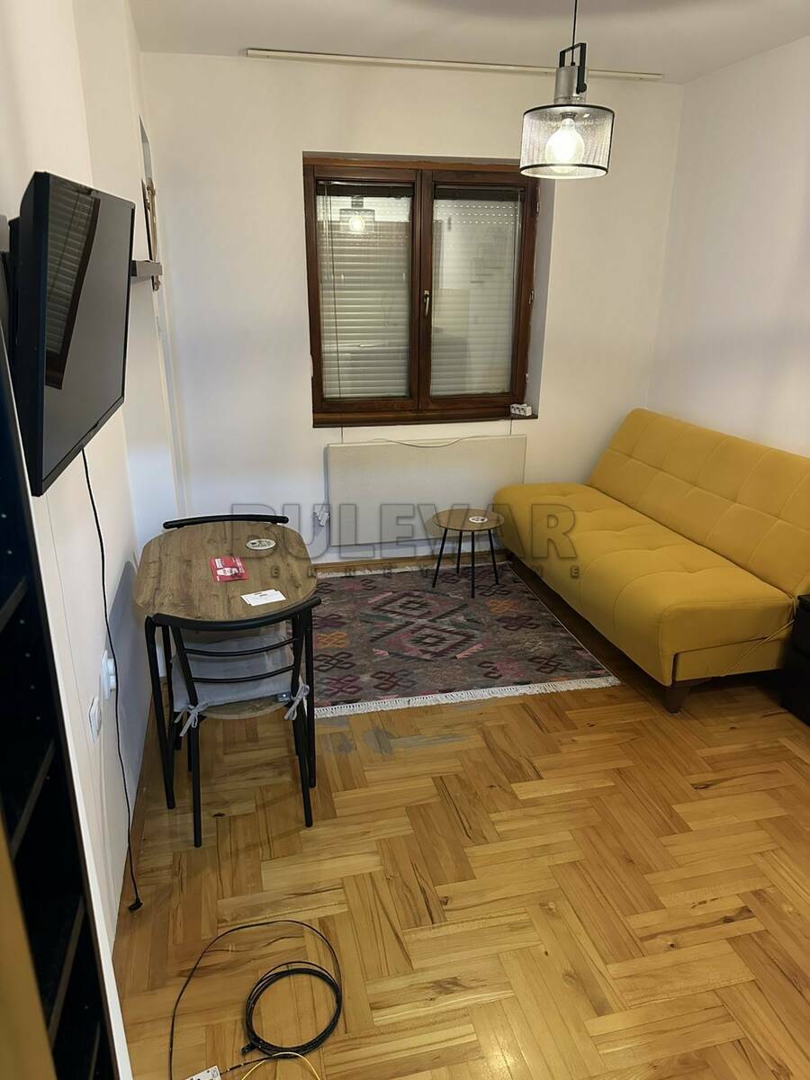 Jednosoban stan, Niš - Pantelej(Niš) | Izdavanje · 32m² · 250€