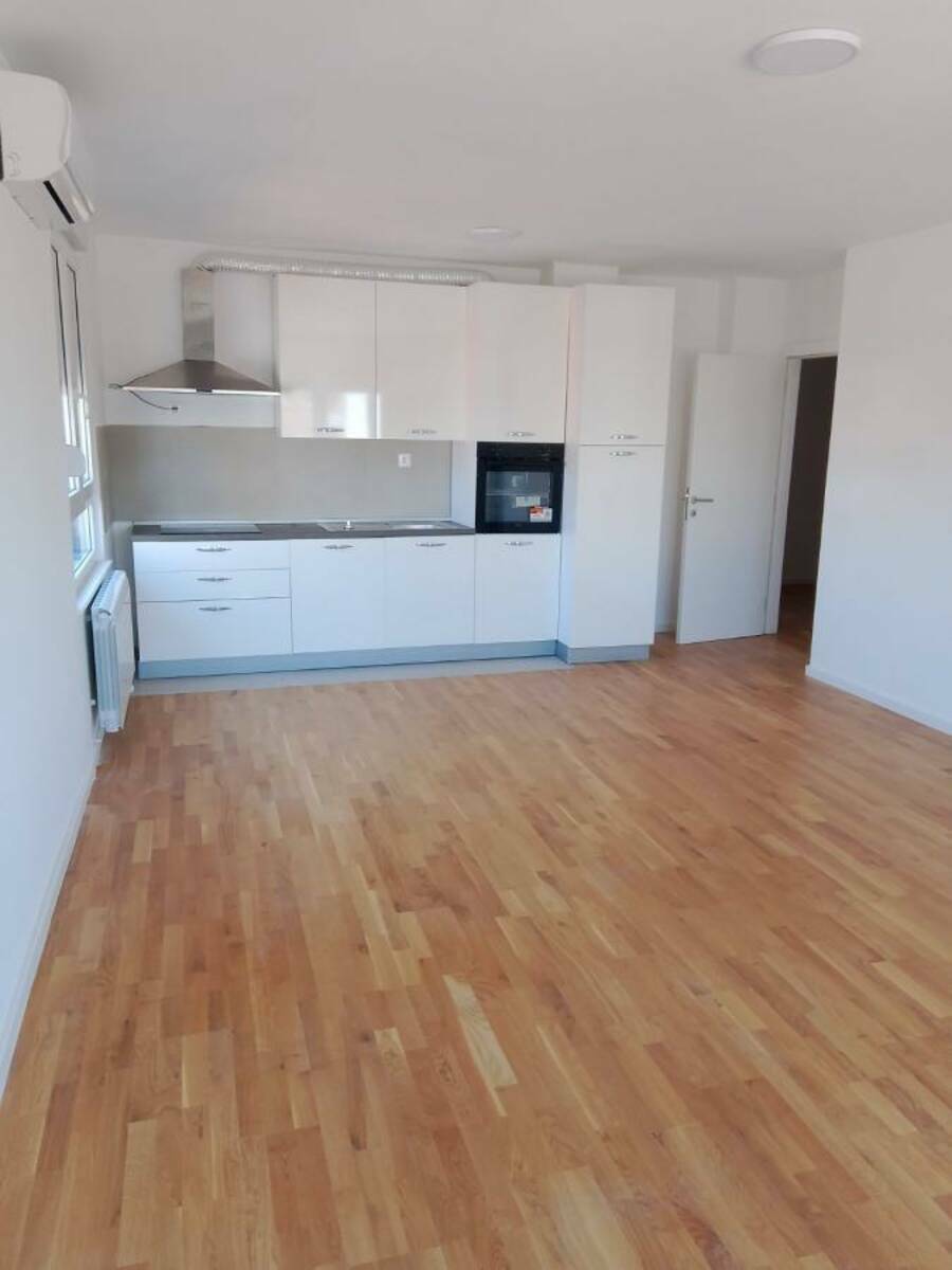 Dvoiposoban stan, Niš | Izdavanje · 74m² · 500€