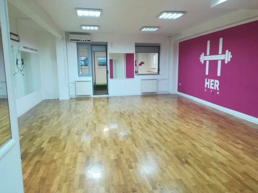 Poslovni prostor / Lokal, Beograd - Đeram | Izdavanje · 140m² · 2.000€
