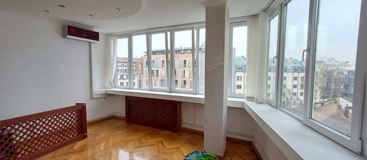 Poslovni prostor / Lokal, Beograd - Gradić Pejton | Izdavanje · 154m² · 1.400€