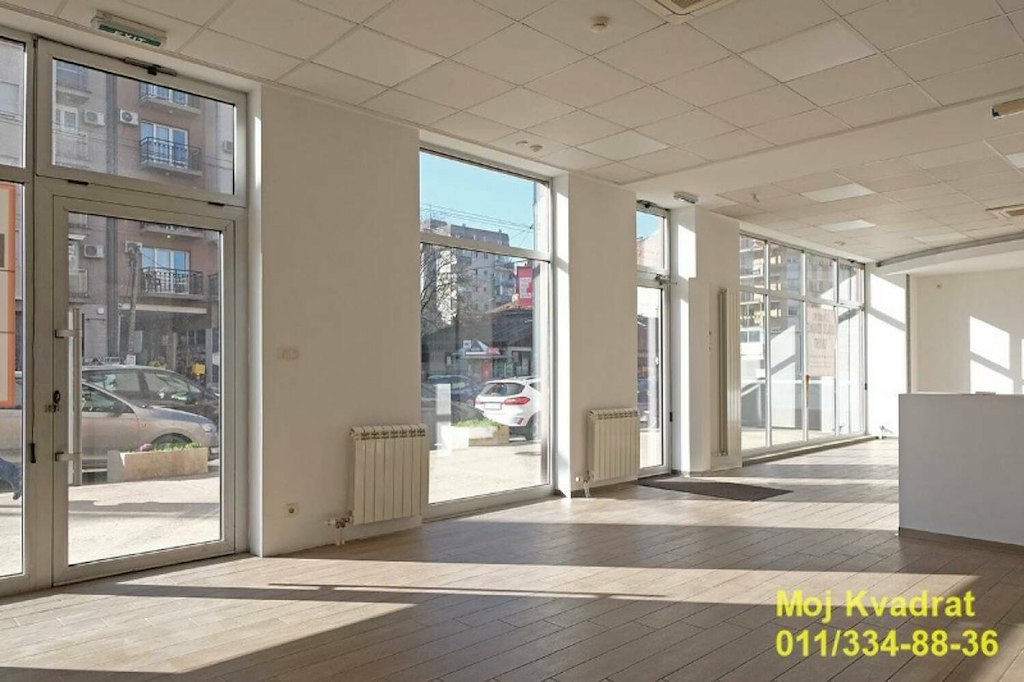 Poslovni prostor / Lokal, Beograd - Đeram | Izdavanje · 180m² · 3.000€