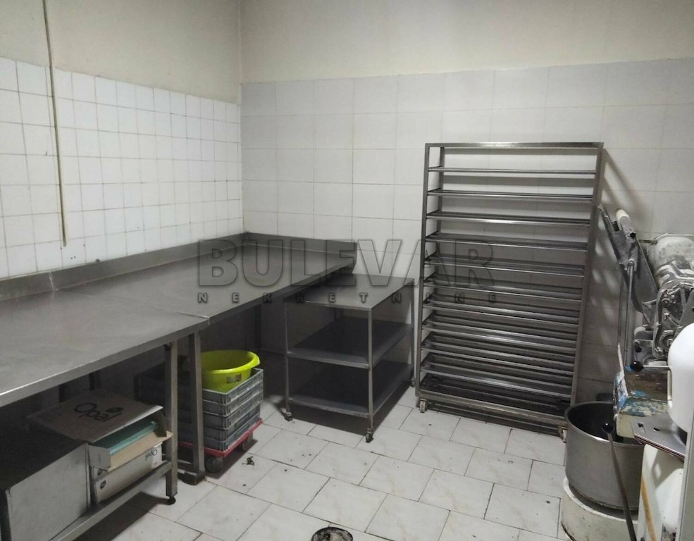 Poslovni prostor / Lokal, Niš - Crveni Krst | Izdavanje · 40m² · 250€