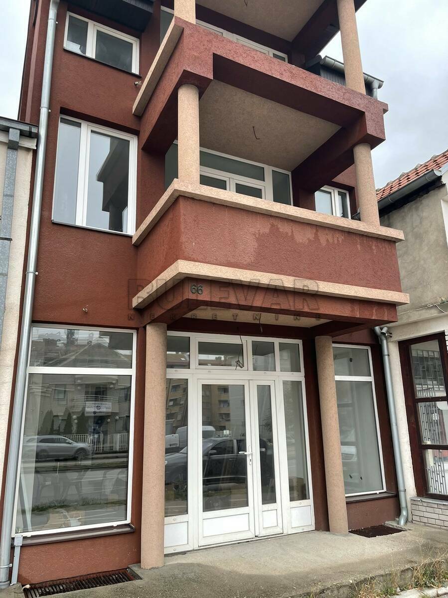 Poslovni prostor / Lokal, Niš - Durlan | Izdavanje · 250m² · 1.100€