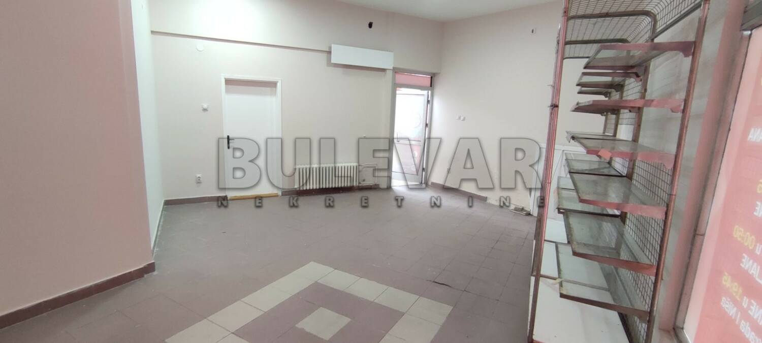 Poslovni prostor / Lokal, Niš - Crveni Krst | Izdavanje · 36m² · 750€
