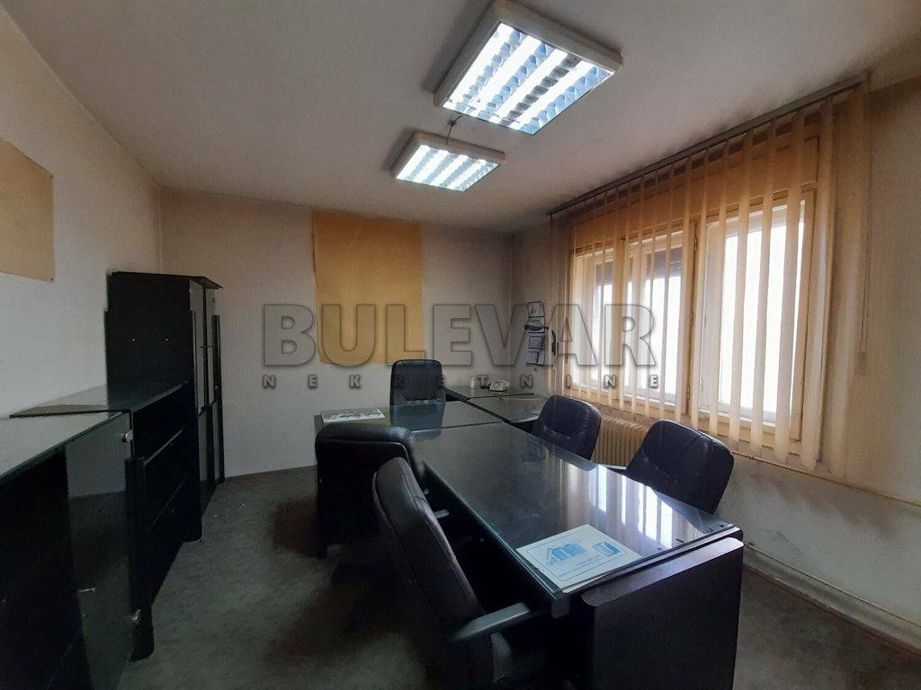 Poslovni prostor / Lokal, Niš - Centar | Izdavanje · 70m² · 350€