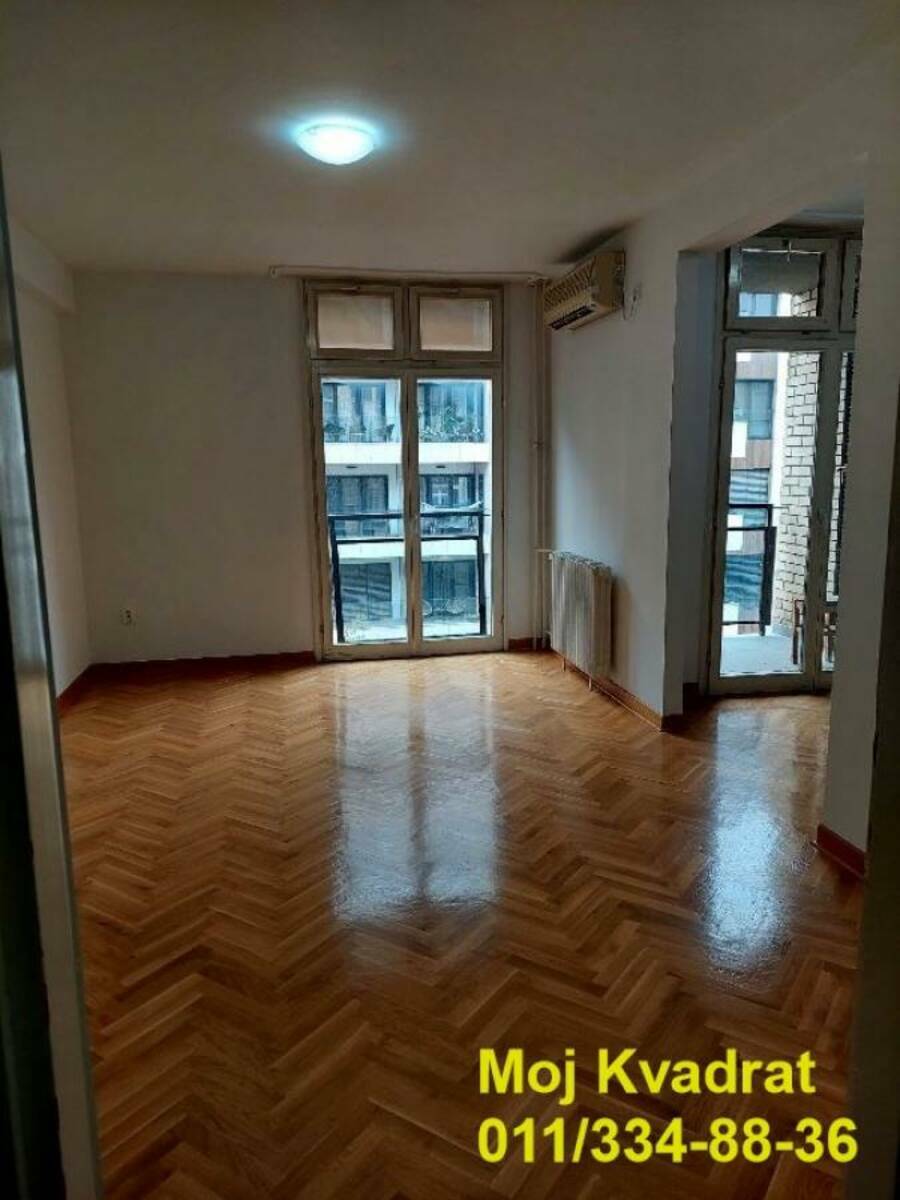 Poslovni prostor / Lokal, Beograd - Savski trg – Pristanište | Izdavanje · 51m² · 750€