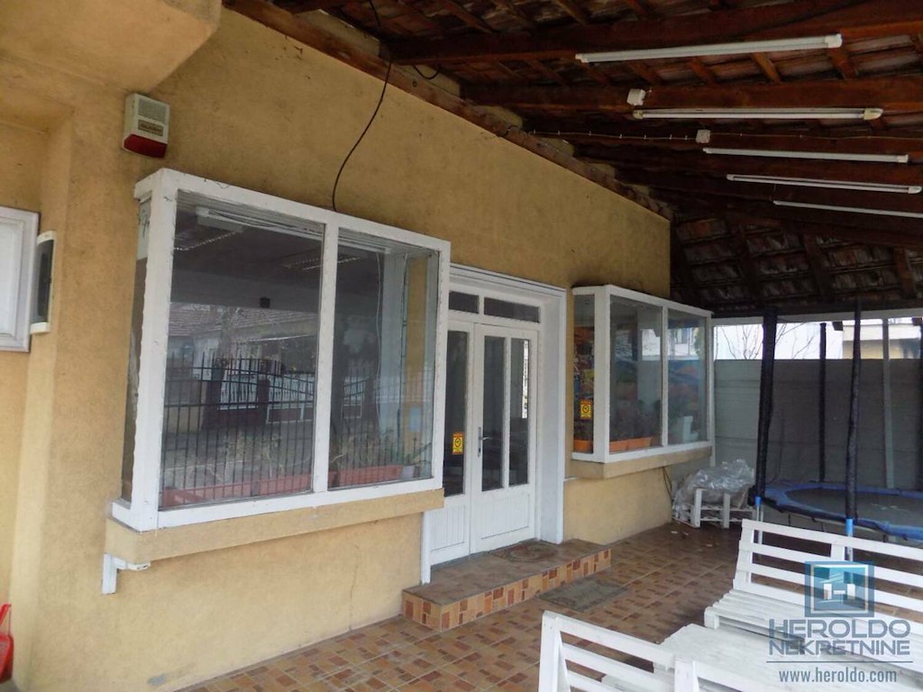 Poslovni prostor / Lokal, Paraćin | Izdavanje · 50m² · 200€