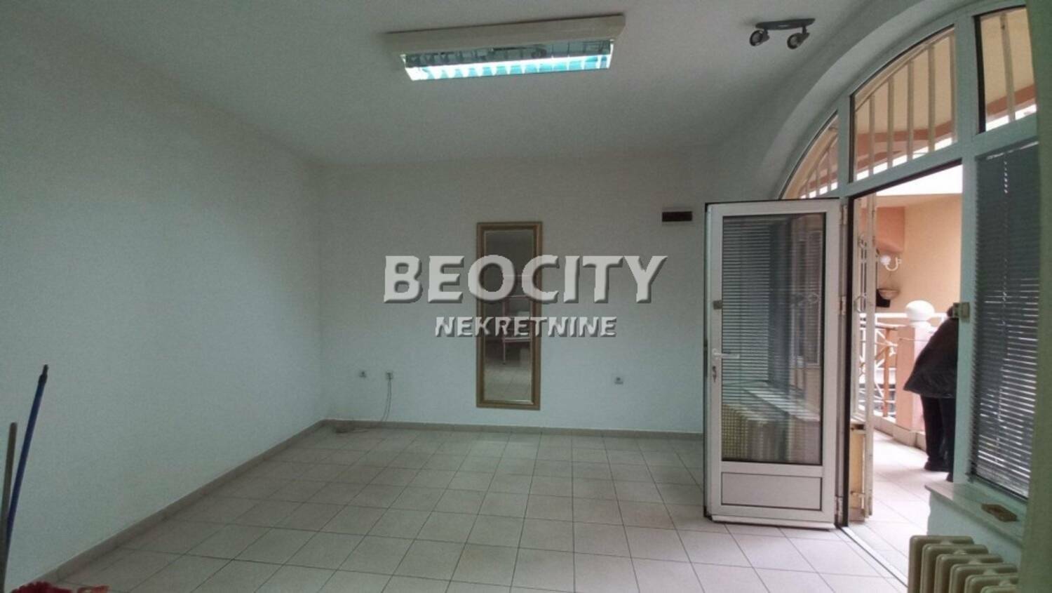 Poslovni prostor / Lokal, Novi Sad - Centar | Izdavanje · 35m² · 300€