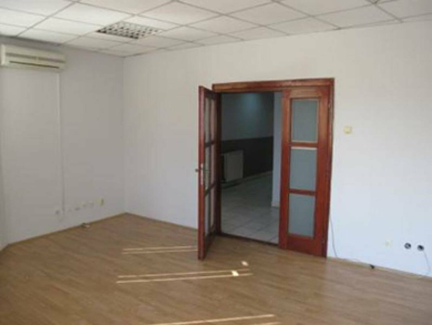Poslovni prostor / Lokal, Beograd - Dušanovac | Izdavanje · 24m² · 240€