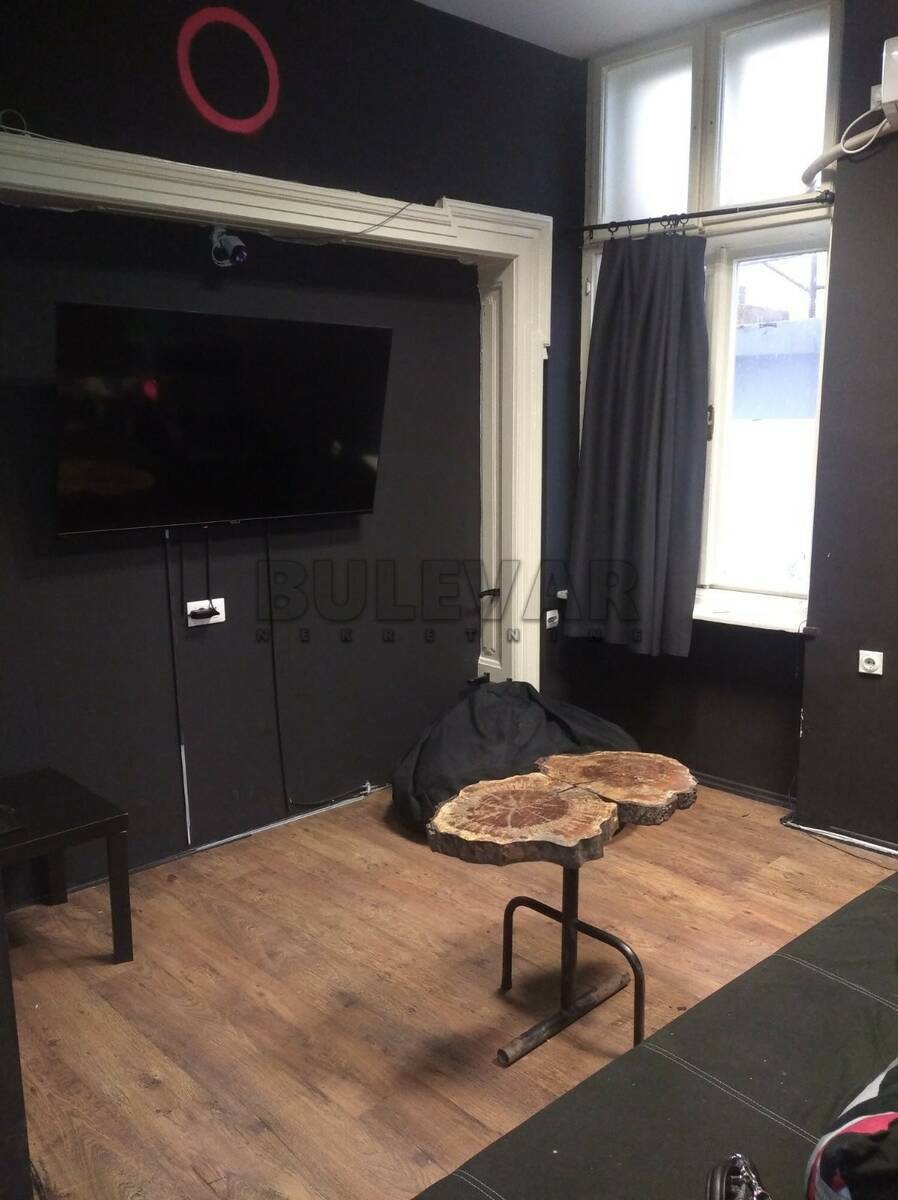 Poslovni prostor / Lokal, Niš - Centar | Izdavanje · 112m² · 1.500€
