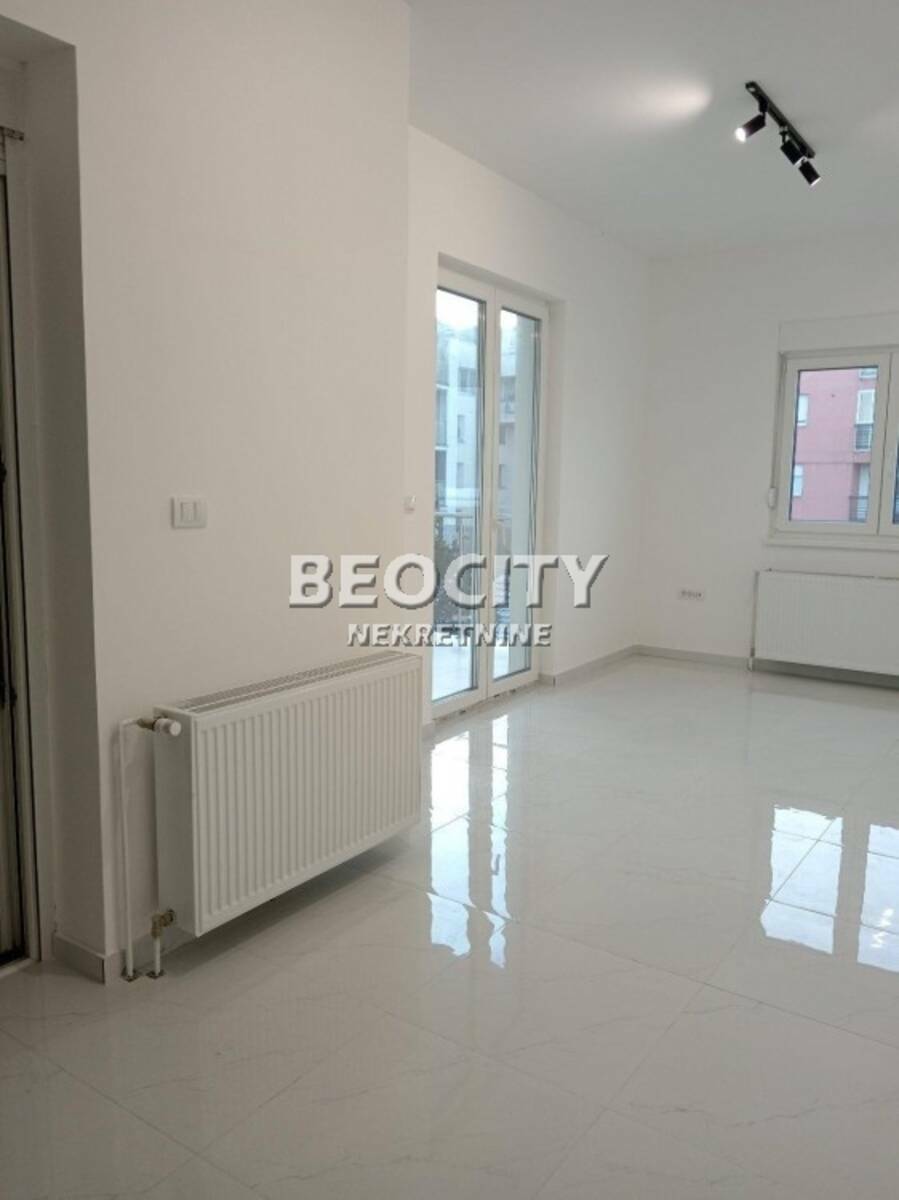 Poslovni prostor / Lokal, Novi Sad - Centar | Izdavanje · 600m² · 5.000€