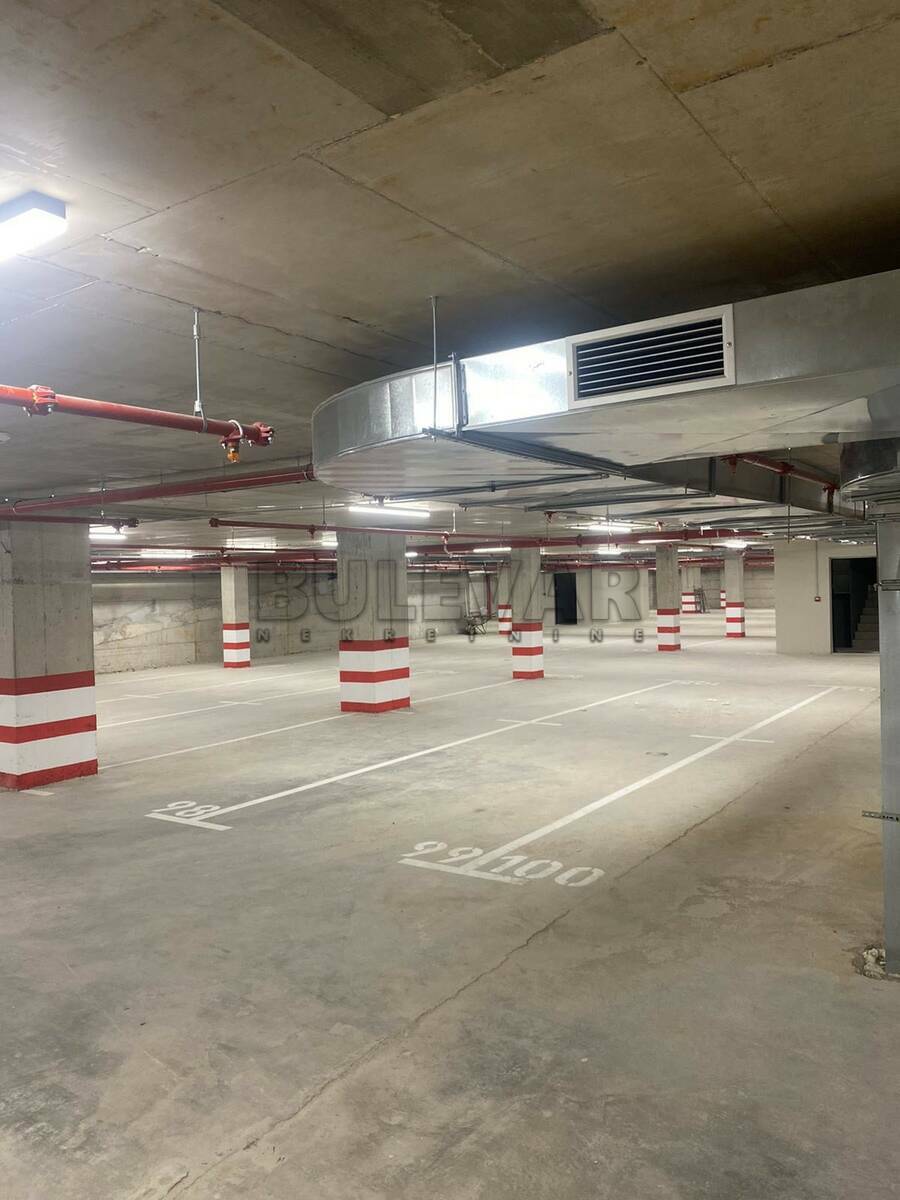 Garaza, Niš - Bulevar Nemanjića Zona 1 | Izdavanje · 13m² · 100€
