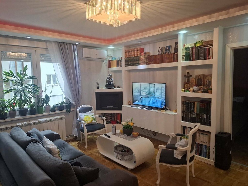 Trosoban stan, Beograd - Vozdovac | Prodaja · 70m² · 169.000€