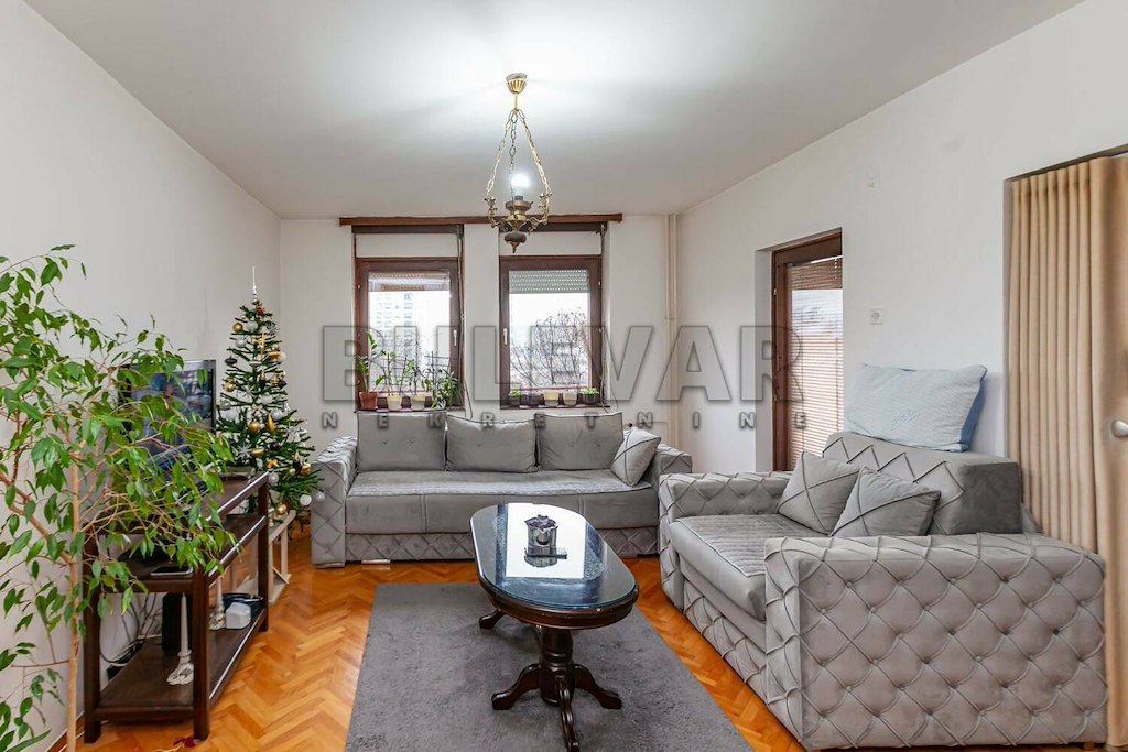 Trosoban stan, Niš - Bulevar Nemanjića Zona 2 | Prodaja · 76m² · 165.000€