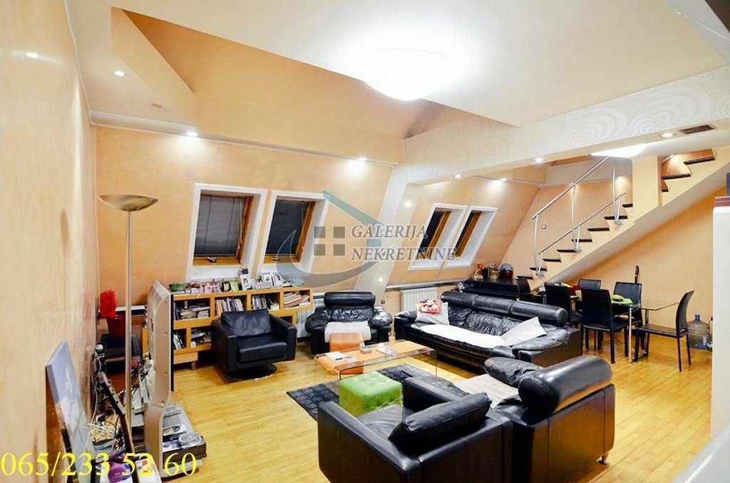 Cetvorosoban stan, Beograd - Ekonomski fakultet | Prodaja · 202m² · 540.000€