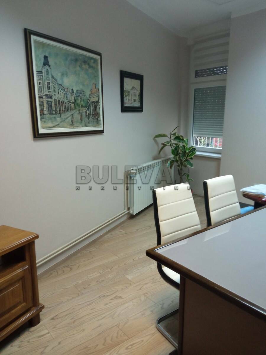 Trosoban stan, Kragujevac - Centar | Prodaja · 74m² · 120.000€