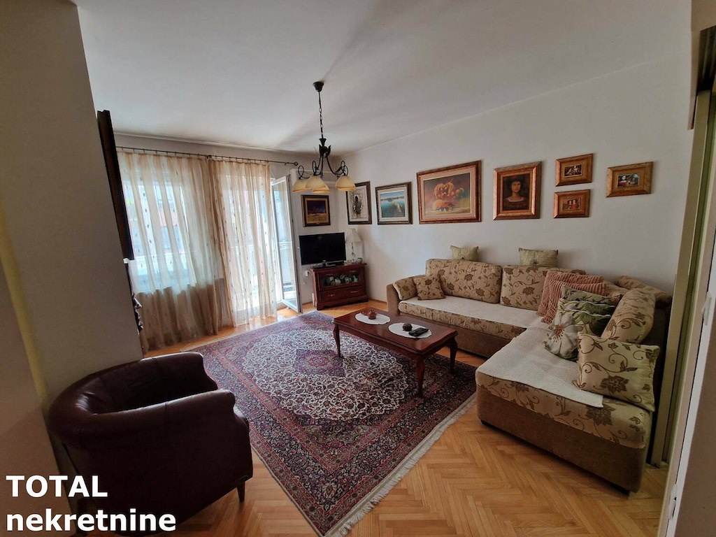 Dvoiposoban stan, Novi Sad - AdamoviĆevo Naselje | Prodaja · 64m² · 180.000€